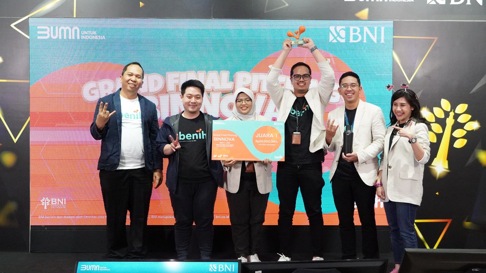 Grand Final Pitching BINNOVA Batch 4 - 2024 : Data Quality Innovation ...